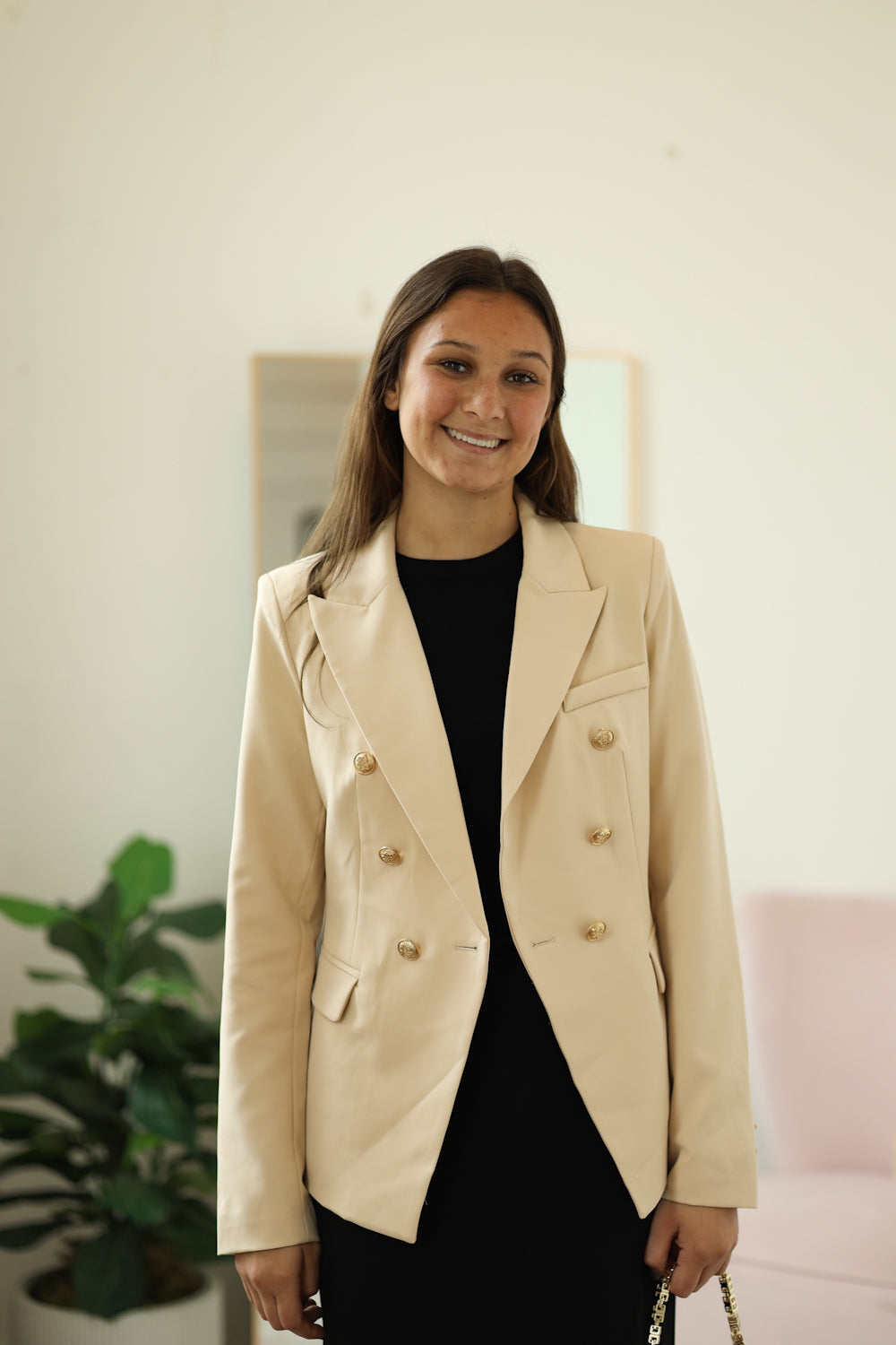 Gia Blazer – Ada Faye